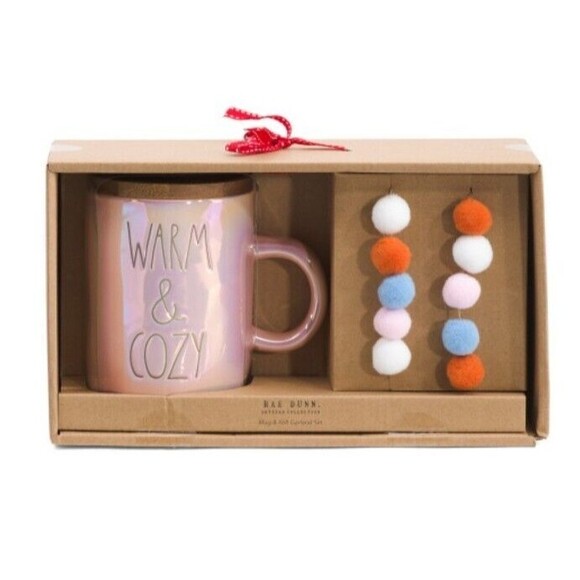 Rae Dunn | Holiday | Rae Dunn Warm And Cozy Mug And Garland Gift Set ...